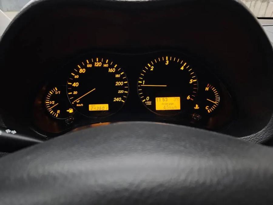 Pelēks Toyota Avensis 2007 Jēkabpils, ar dzinēja tilpumu 2.20 L un nobraukumu 244 tūkst. km par 3690 €, foto 31 vietnē AUTOMOTO.COM.LV