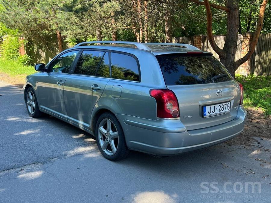 Серый Тойота Авенсис 2007 в Рига, объемом двигателя 2.20 л и пробегом 377 тыс. км за 1000 €, фото 4 на AUTOMOTO.COM.LV