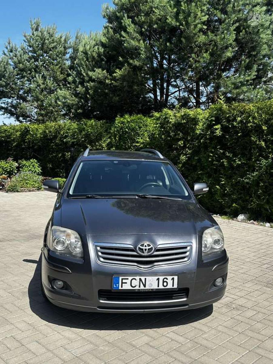 Pelēks Toyota Avensis 2007 Kauņa, ar dzinēja tilpumu 2.23 L un nobraukumu 220 tūkst. km par 1700 €, foto 3 vietnē AUTOMOTO.COM.LV