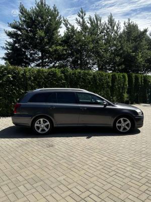 Pelēks Toyota Avensis 2007 Kauņa, ar dzinēja tilpumu 2.23 L un nobraukumu 220 tūkst. km par 1700 €, foto 4 vietnē AUTOMOTO.COM.LV