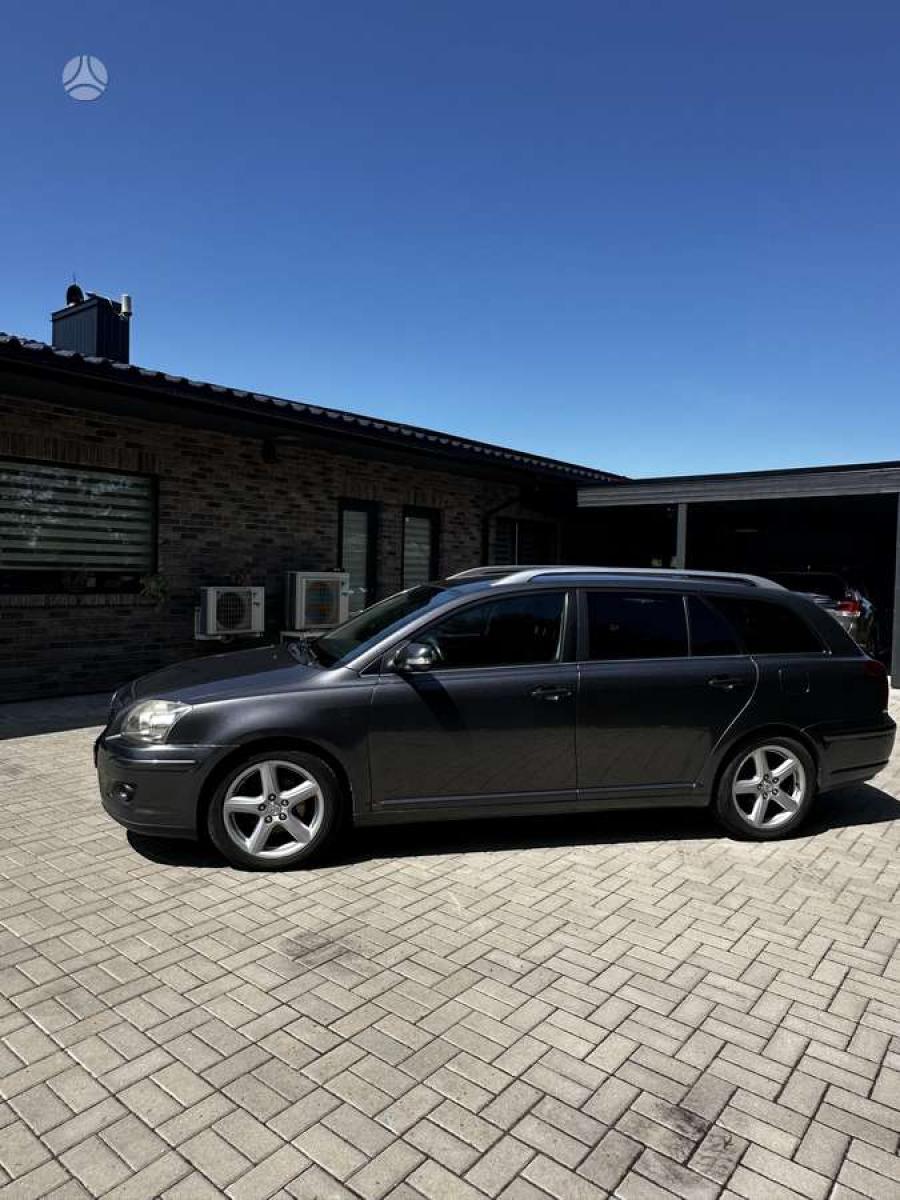 Pelēks Toyota Avensis 2007 Kauņa, ar dzinēja tilpumu 2.23 L un nobraukumu 220 tūkst. km par 1700 €, foto 8 vietnē AUTOMOTO.COM.LV