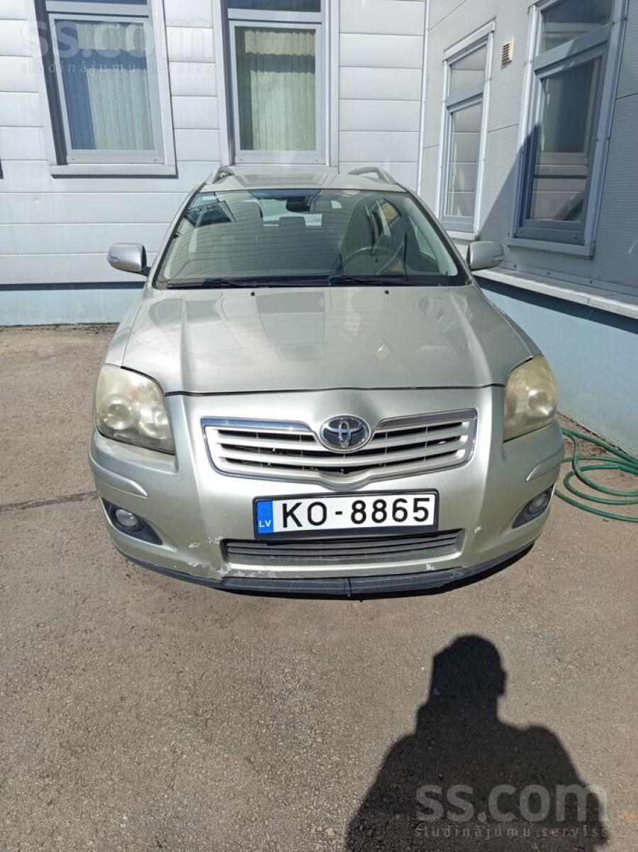 Pelēks Toyota Avensis 2007 Rīga, ar dzinēja tilpumu 2.00 L un nobraukumu 320 tūkst. km par 550 €, foto 1 vietnē AUTOMOTO.COM.LV