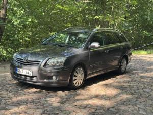 Pelēks Toyota Avensis 2007 Viļņa, ar dzinēja tilpumu 2.00 L un nobraukumu 276 tūkst. km par 2350 €, foto 4 vietnē AUTOMOTO.COM.LV