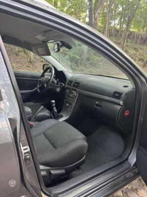 Pelēks Toyota Avensis 2007 Viļņa, ar dzinēja tilpumu 2.00 L un nobraukumu 276 tūkst. km par 2350 €, foto 8 vietnē AUTOMOTO.COM.LV