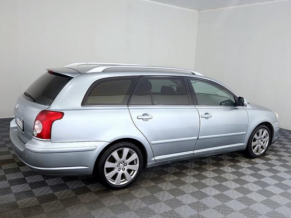Pelēks Toyota Avensis 2007 Tallina, ar dzinēja tilpumu 2.00 L un nobraukumu 338 tūkst. km par 1499 €, foto 3 vietnē AUTOMOTO.COM.LV