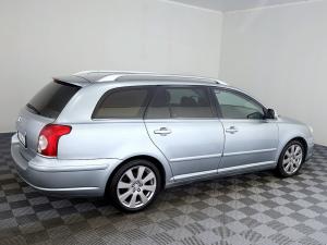 Pelēks Toyota Avensis 2007 Tallina, ar dzinēja tilpumu 2.00 L un nobraukumu 338 tūkst. km par 1499 €, foto 12 vietnē AUTOMOTO.COM.LV