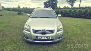 Pelēks Toyota Avensis 2007 Dobele, ar dzinēja tilpumu 2.20 L un nobraukumu 329 tūkst. km par 2600 €, foto 3 vietnē AUTOMOTO.COM.LV