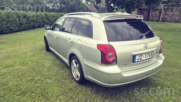 Grey Toyota Avensis 2007 in Dobele, with an engine capacity of 2.20 L and mileage of 329 thousand km for 2600 €, photo 8 on AUTOMOTO.COM.LV