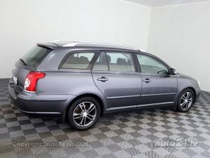 Pelēks Toyota Avensis 2007 Tallina, ar dzinēja tilpumu 2.00 L un nobraukumu 259 tūkst. km par 1499 €, foto 4 vietnē AUTOMOTO.COM.LV