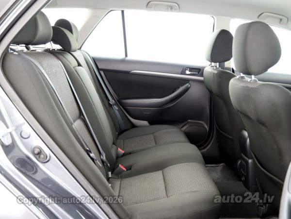 Серый Тойота Авенсис 2007 в Таллин, объемом двигателя 2.00 л и пробегом 259 тыс. км за 1499 €, фото 7 на AUTOMOTO.COM.LV