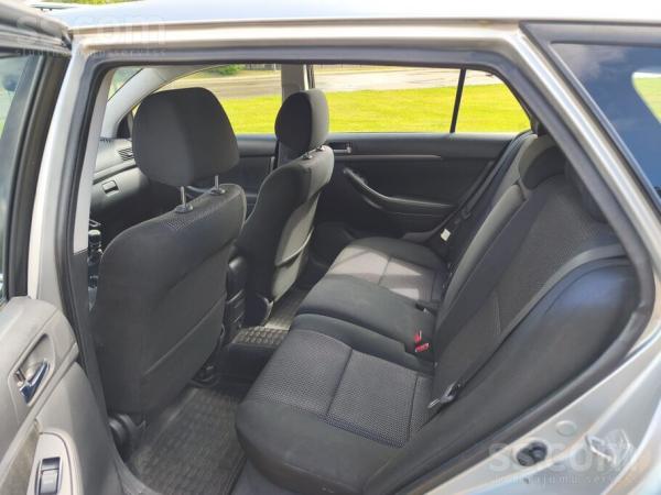 Grey Toyota Avensis 2007 in Preili, with an engine capacity of 2.00 L and mileage of 325 thousand km for 1500 €, photo 9 on AUTOMOTO.COM.LV