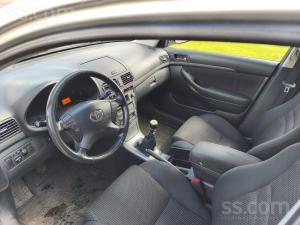 Grey Toyota Avensis 2007 in Preili, with an engine capacity of 2.00 L and mileage of 325 thousand km for 1500 €, photo 12 on AUTOMOTO.COM.LV