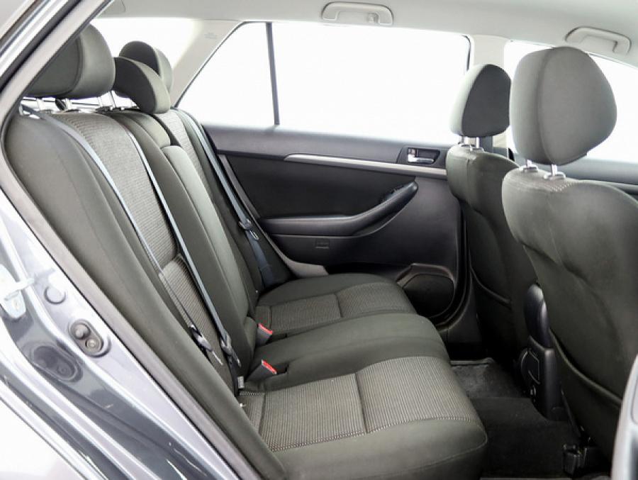 Серый Тойота Авенсис 2007 в Таллин, объемом двигателя 2.00 л и пробегом 259 тыс. км за 1499 €, фото 8 на AUTOMOTO.COM.LV