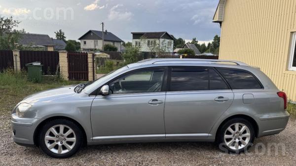 Pelēks Toyota Avensis 2007 Rēzekne, ar dzinēja tilpumu 2.20 L un nobraukumu 0 tūkst. km par 2450 €, foto 2 vietnē AUTOMOTO.COM.LV