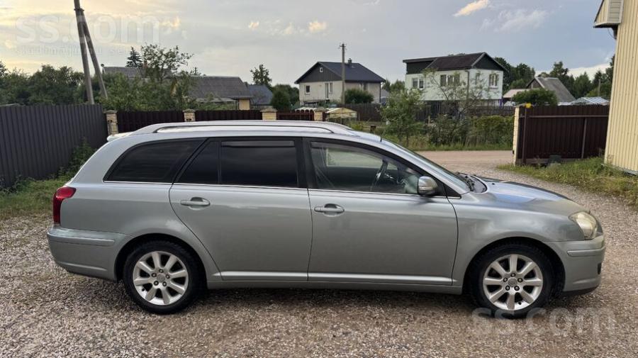 Pelēks Toyota Avensis 2007 Rēzekne, ar dzinēja tilpumu 2.20 L un nobraukumu 0 tūkst. km par 2450 €, foto 6 vietnē AUTOMOTO.COM.LV