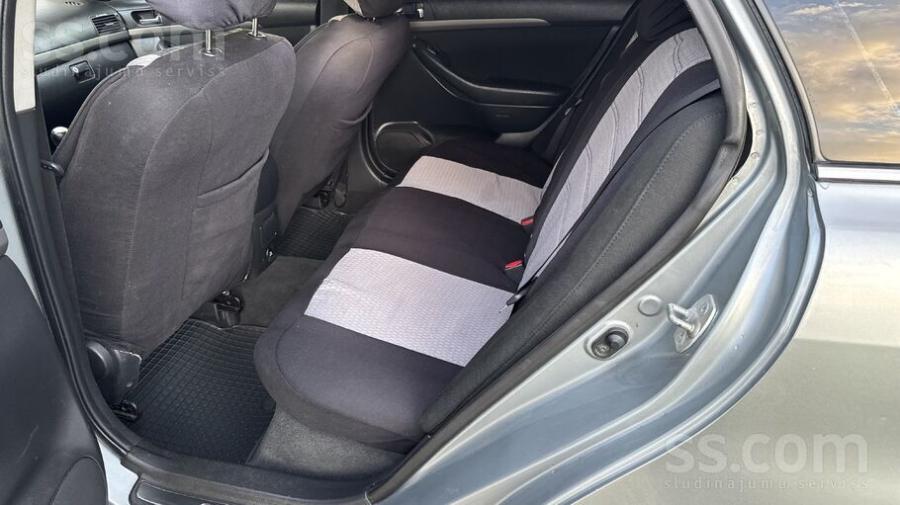 Pelēks Toyota Avensis 2007 Rēzekne, ar dzinēja tilpumu 2.20 L un nobraukumu 0 tūkst. km par 2450 €, foto 14 vietnē AUTOMOTO.COM.LV