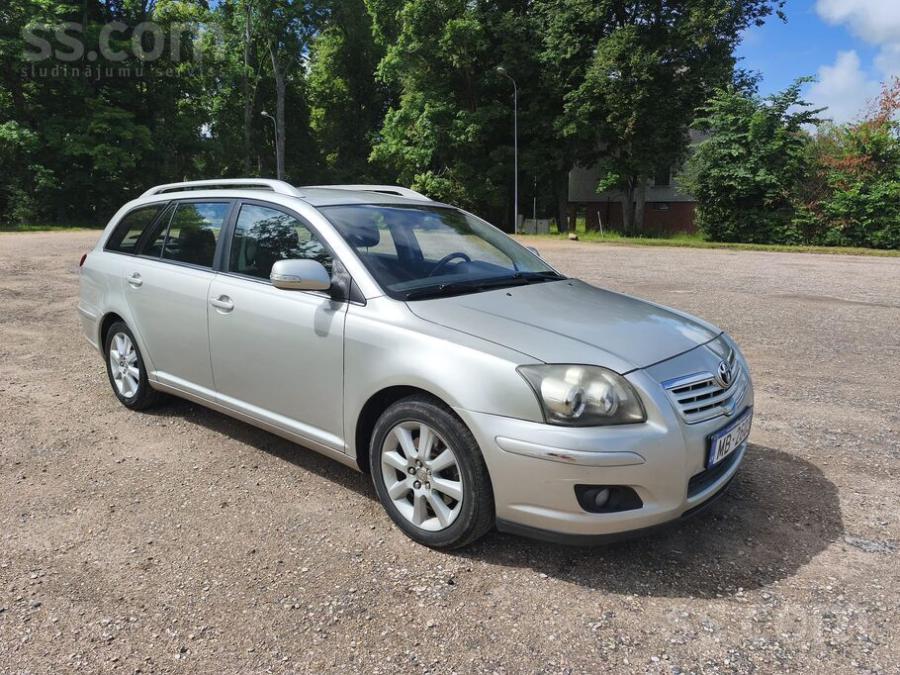 Серый Тойота Авенсис 2007 в Прейли, объемом двигателя 2.00 л и пробегом 325 тыс. км за 1300 €, фото 4 на AUTOMOTO.COM.LV