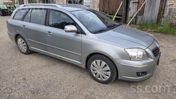 Grey Toyota Avensis 2007 in Madona, with an engine capacity of 2.40 L and mileage of 420 thousand km for 800 €, photo 1 on AUTOMOTO.COM.LV