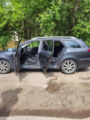 Grey Toyota Avensis 2007 in Vilnius, with an engine capacity of 2.00 L and mileage of 331 thousand km for 2800 €, photo 4 on AUTOMOTO.COM.LV