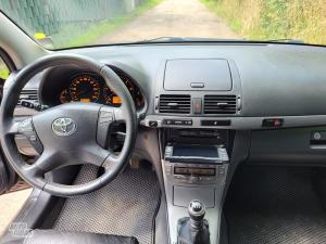 Grey Toyota Avensis 2007 in Vilnius, with an engine capacity of 2.00 L and mileage of 331 thousand km for 2800 €, photo 9 on AUTOMOTO.COM.LV