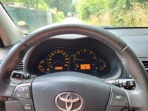 Grey Toyota Avensis 2007 in Vilnius, with an engine capacity of 2.00 L and mileage of 331 thousand km for 2800 €, photo 11 on AUTOMOTO.COM.LV