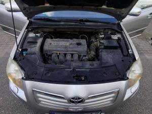 Pelēks Toyota Avensis 2007 Viļņa, ar dzinēja tilpumu 1.79 L un nobraukumu 400 tūkst. km par 1600 €, foto 9 vietnē AUTOMOTO.COM.LV