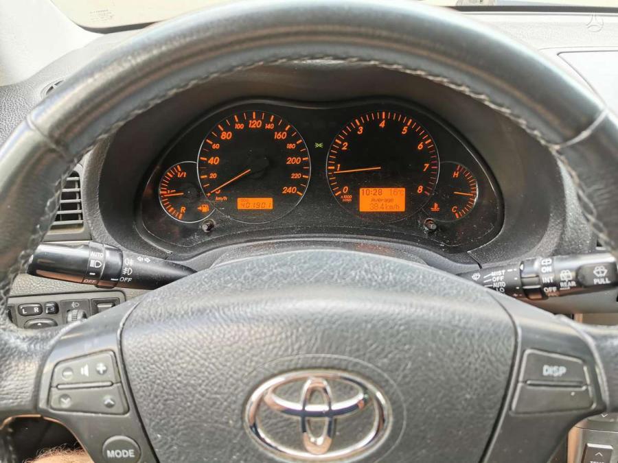 Pelēks Toyota Avensis 2007 Viļņa, ar dzinēja tilpumu 1.79 L un nobraukumu 400 tūkst. km par 1600 €, foto 21 vietnē AUTOMOTO.COM.LV