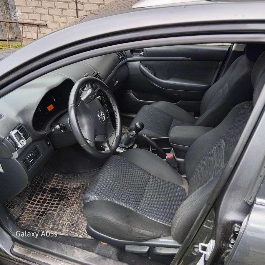 Pelēks Toyota Avensis 2007 Švenčionys, ar dzinēja tilpumu 2.23 L un nobraukumu 261 tūkst. km par 2300 €, foto 5 vietnē AUTOMOTO.COM.LV