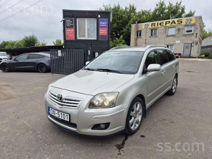 Pelēks Toyota Avensis 2007 Rīga, ar dzinēja tilpumu 2.00 L un nobraukumu 291 tūkst. km par 2590 €, foto 5 vietnē AUTOMOTO.COM.LV