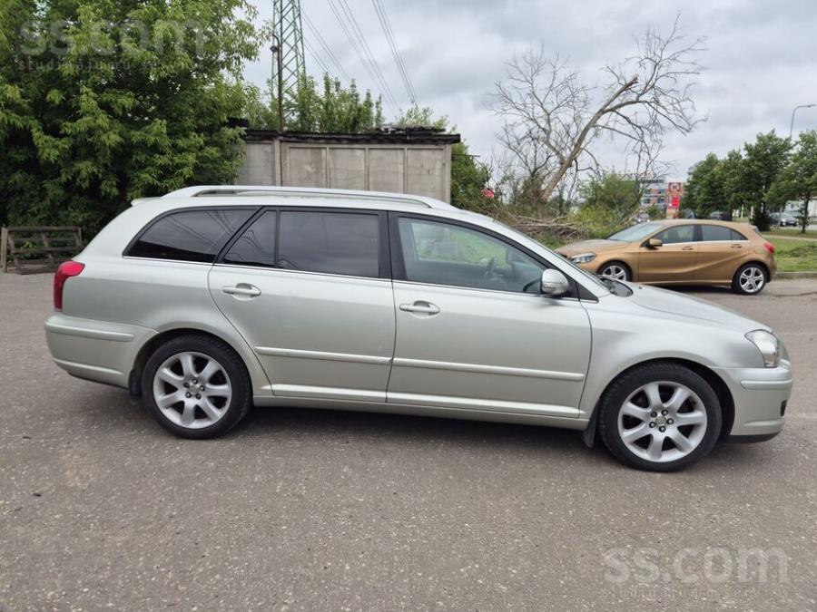 Pelēks Toyota Avensis 2007 Rīga, ar dzinēja tilpumu 2.00 L un nobraukumu 291 tūkst. km par 2590 €, foto 6 vietnē AUTOMOTO.COM.LV