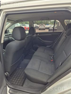 Pelēks Toyota Avensis 2007 Rīga, ar dzinēja tilpumu 2.00 L un nobraukumu 291 tūkst. km par 2590 €, foto 11 vietnē AUTOMOTO.COM.LV
