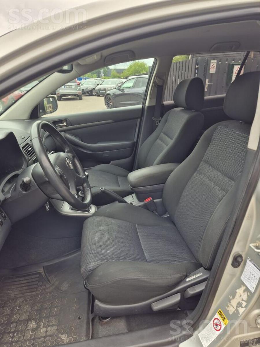 Pelēks Toyota Avensis 2007 Rīga, ar dzinēja tilpumu 2.00 L un nobraukumu 291 tūkst. km par 2590 €, foto 14 vietnē AUTOMOTO.COM.LV