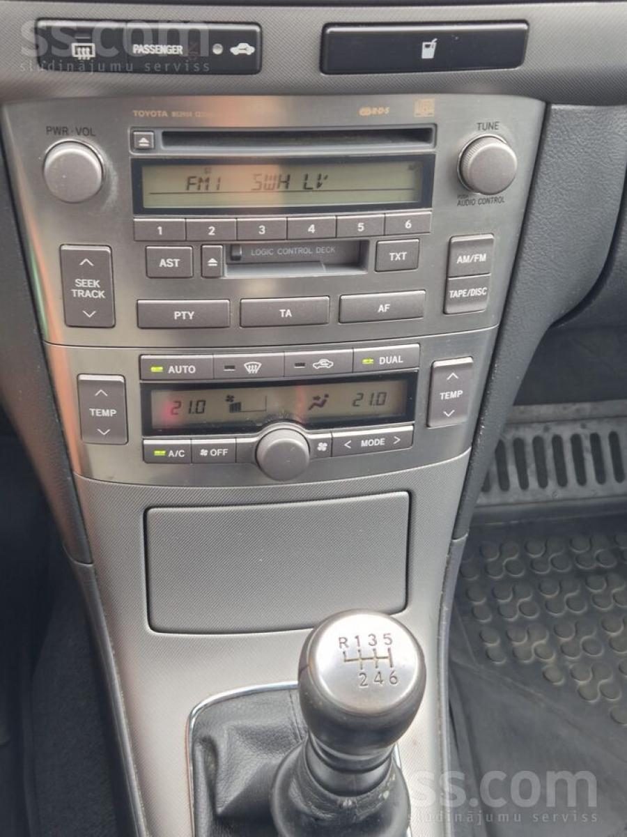 Pelēks Toyota Avensis 2007 Rīga, ar dzinēja tilpumu 2.00 L un nobraukumu 291 tūkst. km par 2590 €, foto 16 vietnē AUTOMOTO.COM.LV
