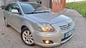 Grey Toyota Avensis 2007 in Daugavpils, with an engine capacity of 2.00 L and mileage of 325 thousand km for 2200 €, photo 3 on AUTOMOTO.COM.LV