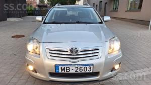 Grey Toyota Avensis 2007 in Daugavpils, with an engine capacity of 2.00 L and mileage of 325 thousand km for 2200 €, photo 4 on AUTOMOTO.COM.LV