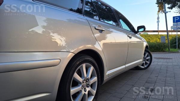Grey Toyota Avensis 2007 in Daugavpils, with an engine capacity of 2.00 L and mileage of 325 thousand km for 2200 €, photo 5 on AUTOMOTO.COM.LV