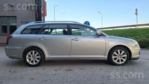 Grey Toyota Avensis 2007 in Daugavpils, with an engine capacity of 2.00 L and mileage of 325 thousand km for 2200 €, photo 8 on AUTOMOTO.COM.LV