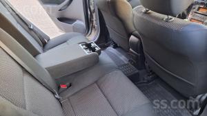 Grey Toyota Avensis 2007 in Daugavpils, with an engine capacity of 2.00 L and mileage of 325 thousand km for 2200 €, photo 14 on AUTOMOTO.COM.LV