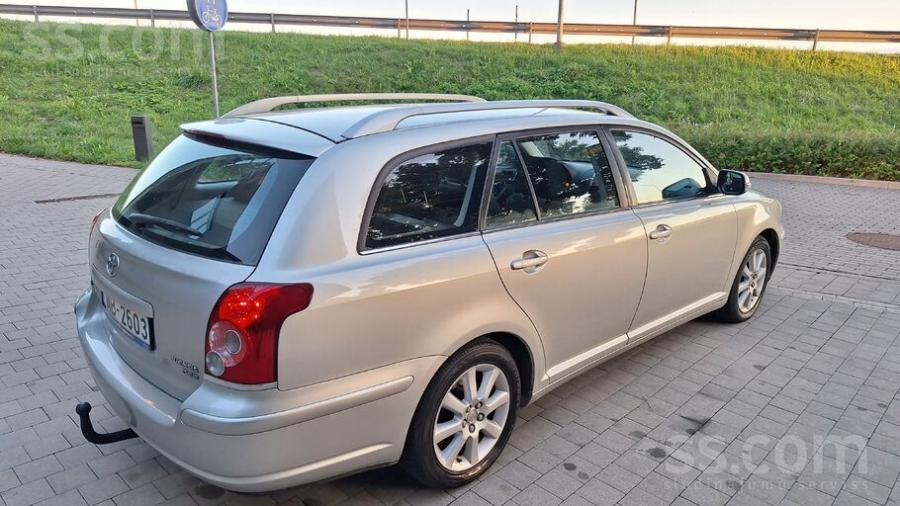 Grey Toyota Avensis 2007 in Daugavpils, with an engine capacity of 2.00 L and mileage of 325 thousand km for 2200 €, photo 23 on AUTOMOTO.COM.LV