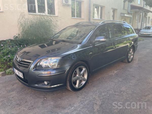 Pelēks Toyota Avensis 2007 Valmiera, ar dzinēja tilpumu 2.20 L un nobraukumu 270 tūkst. km par 3290 €, foto 2 vietnē AUTOMOTO.COM.LV
