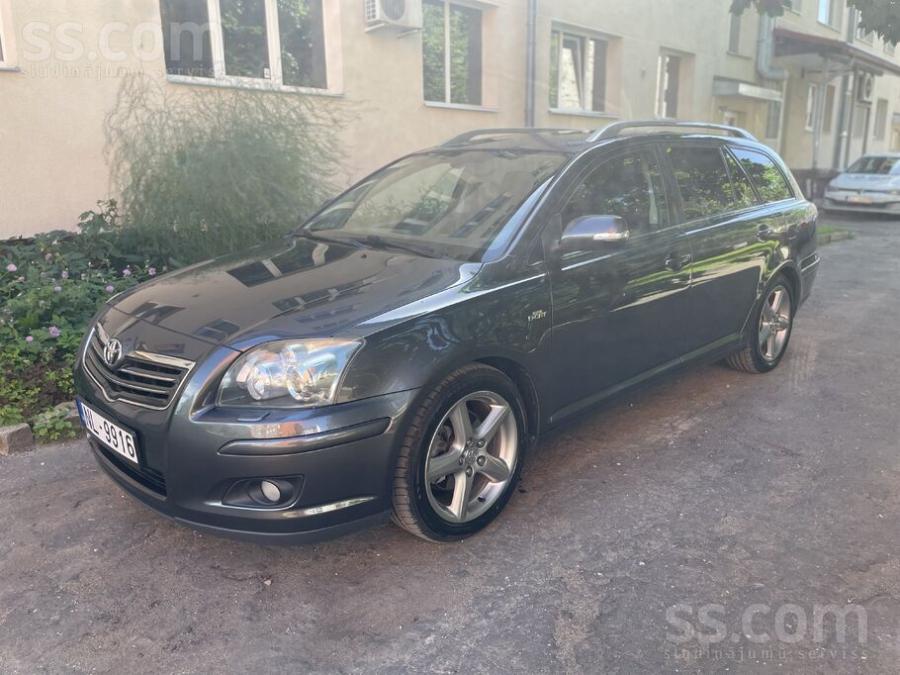 Серый Тойота Авенсис 2007 в Валмиера, объемом двигателя 2.20 л и пробегом 270 тыс. км за 3290 €, фото 3 на AUTOMOTO.COM.LV