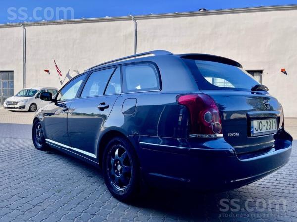 Серый Тойота Авенсис 2007 в Кулдига, объемом двигателя 2.00 л и пробегом 297 тыс. км за 1950 €, фото 5 на AUTOMOTO.COM.LV