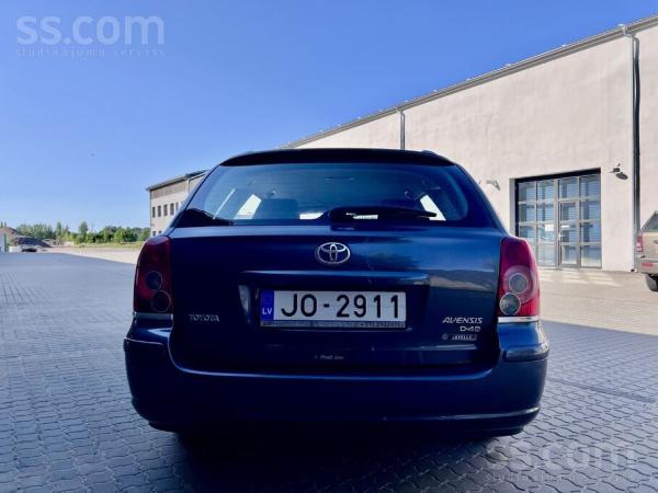 Серый Тойота Авенсис 2007 в Кулдига, объемом двигателя 2.00 л и пробегом 297 тыс. км за 1950 €, фото 6 на AUTOMOTO.COM.LV