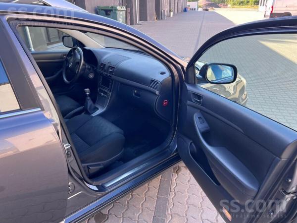 Серый Тойота Авенсис 2007 в Кулдига, объемом двигателя 2.00 л и пробегом 297 тыс. км за 1950 €, фото 9 на AUTOMOTO.COM.LV