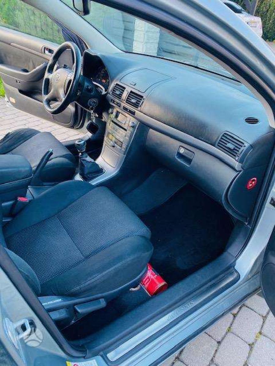 Серый Тойота Авенсис 2007 в Клайпеда, объемом двигателя 2.00 л и пробегом 461 тыс. км за 1800 €, фото 7 на AUTOMOTO.COM.LV