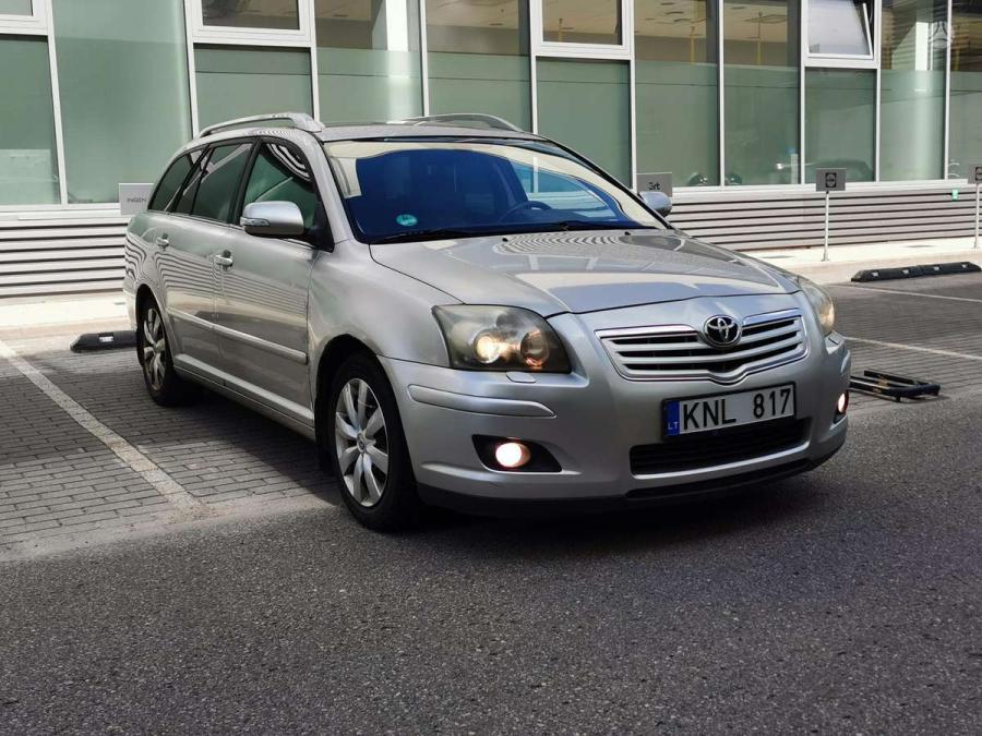 Grey Toyota Avensis 2007 in Vilnius, with an engine capacity of 1.80 L and mileage of 400 thousand km for 1450 €, photo 3 on AUTOMOTO.COM.LV