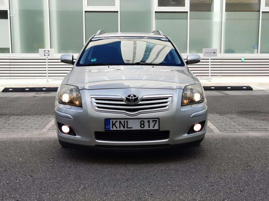 Grey Toyota Avensis 2007 in Vilnius, with an engine capacity of 1.80 L and mileage of 400 thousand km for 1450 €, photo 4 on AUTOMOTO.COM.LV
