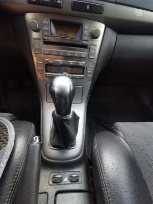 Grey Toyota Avensis 2007 in Vilnius, with an engine capacity of 1.80 L and mileage of 400 thousand km for 1450 €, photo 23 on AUTOMOTO.COM.LV