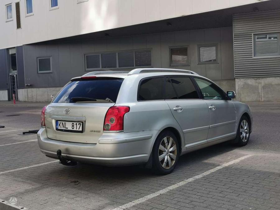 Grey Toyota Avensis 2007 in Vilnius, with an engine capacity of 1.79 L and mileage of 400 thousand km for 1300 €, photo 6 on AUTOMOTO.COM.LV