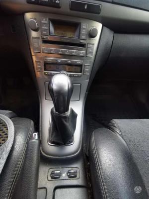 Grey Toyota Avensis 2007 in Vilnius, with an engine capacity of 1.79 L and mileage of 400 thousand km for 1300 €, photo 23 on AUTOMOTO.COM.LV